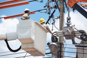 Reconductoring with HTLS/MVCC in distribution systems - Apar